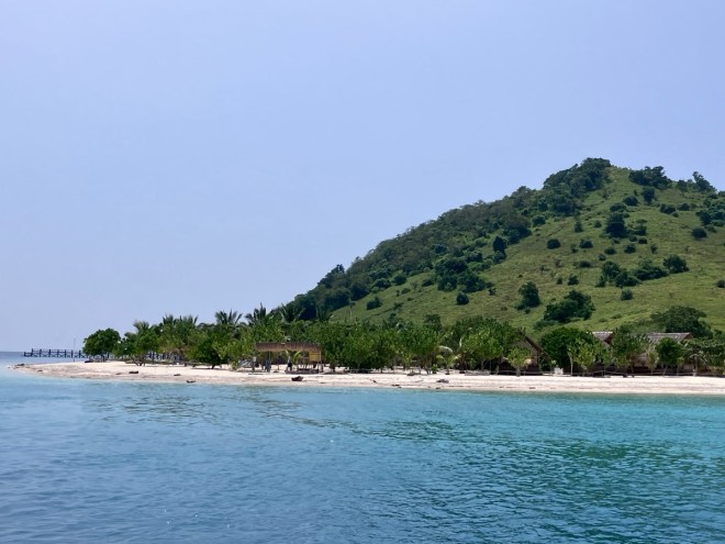 Sabolon Besar – Pirate Island Resort. – Less Car, More Life